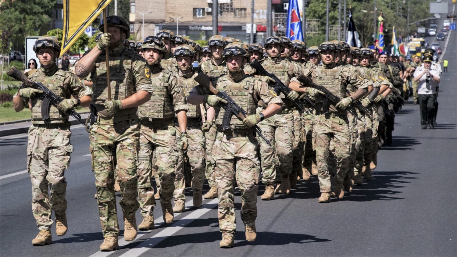 La nouvelle vie du bataillon Azov - MENANEWS.info